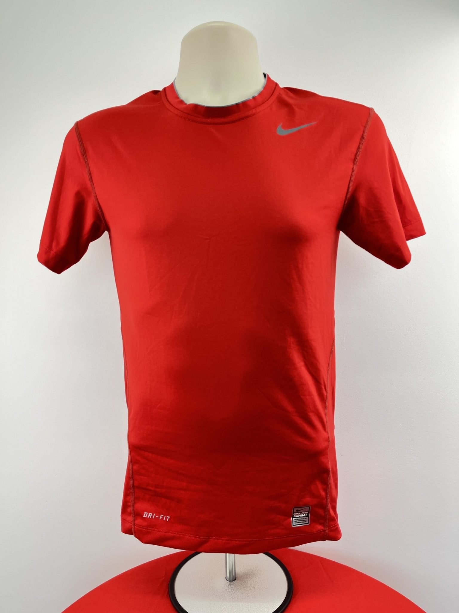 Nike Dri-FIT Red T-Shirt - kitround