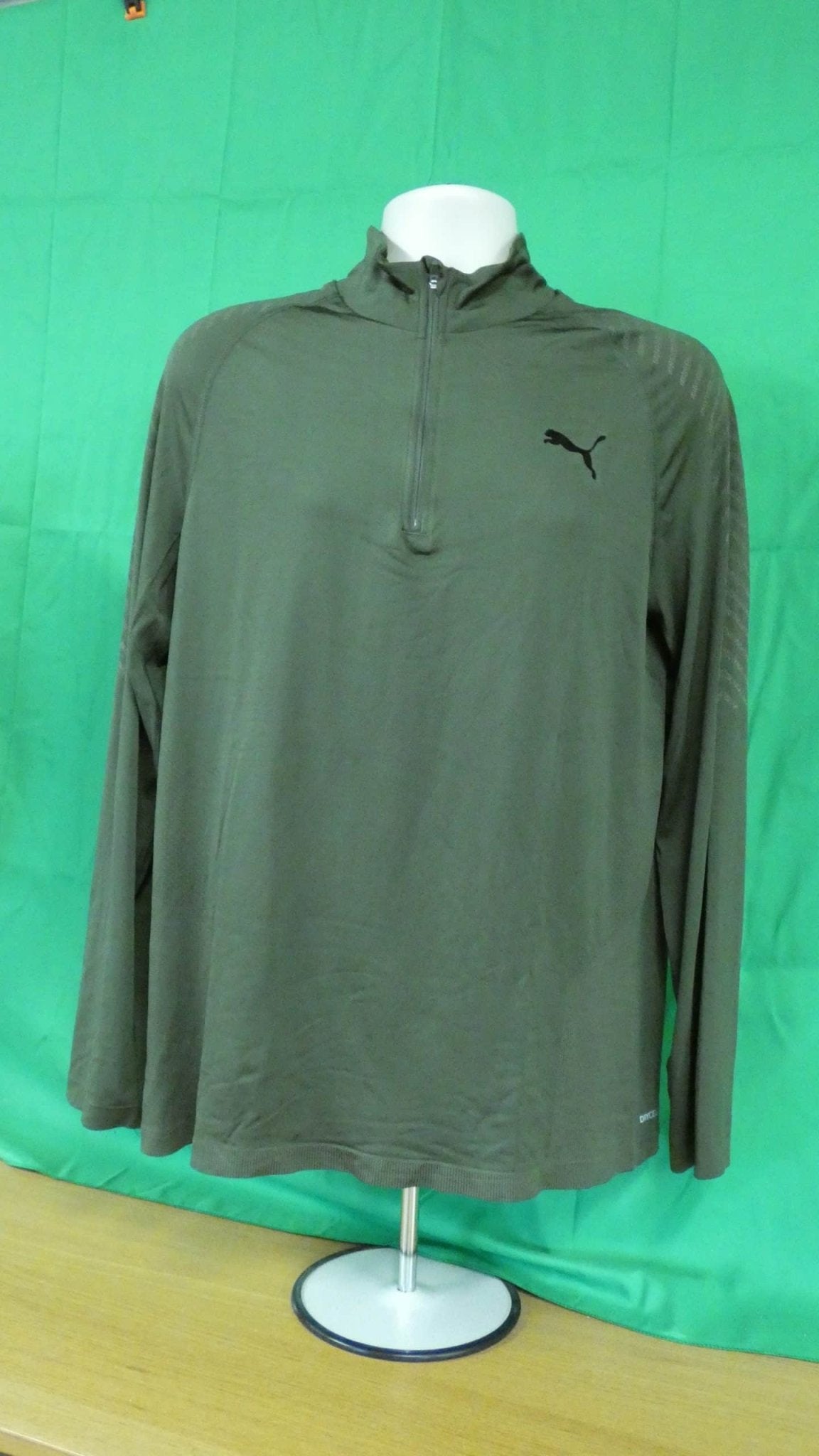 Two Puma Green Training Tops for Men XL/XXL - Lightweight & Hooded ...